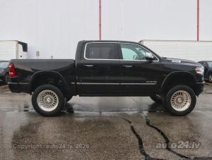 Melns Ram 1500 2023 Tallina, ar dzinēja tilpumu 5.70 L un nobraukumu 40 tūkst. km par 59900 €, foto 4 vietnē AUTOMOTO.COM.LV