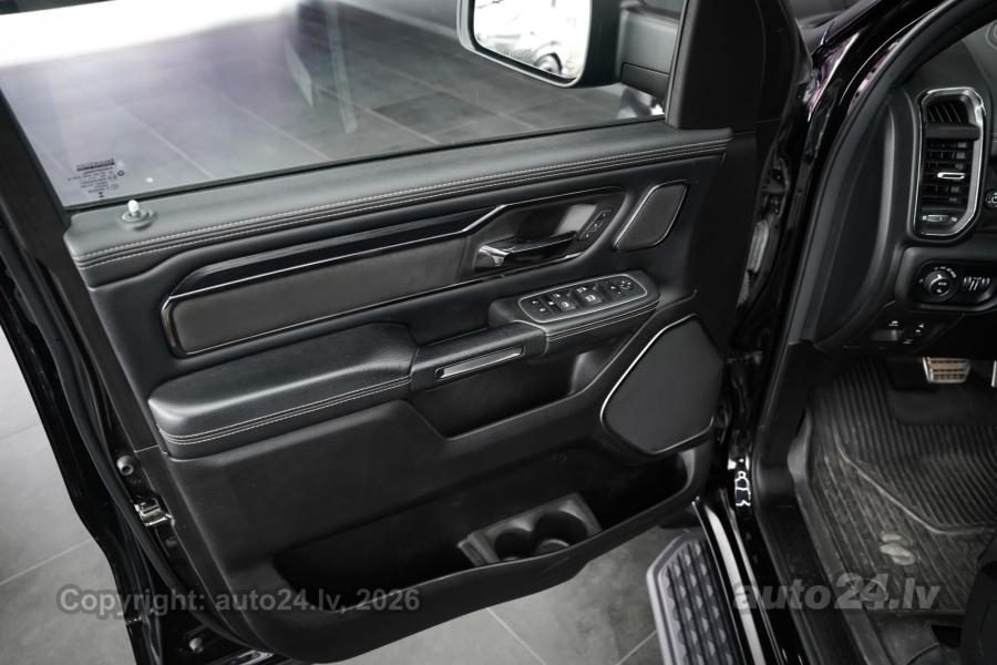 Melns Ram 1500 2024 Tallina, ar dzinēja tilpumu 5.70 L un nobraukumu 78 tūkst. km par 64900 €, foto 7 vietnē AUTOMOTO.COM.LV