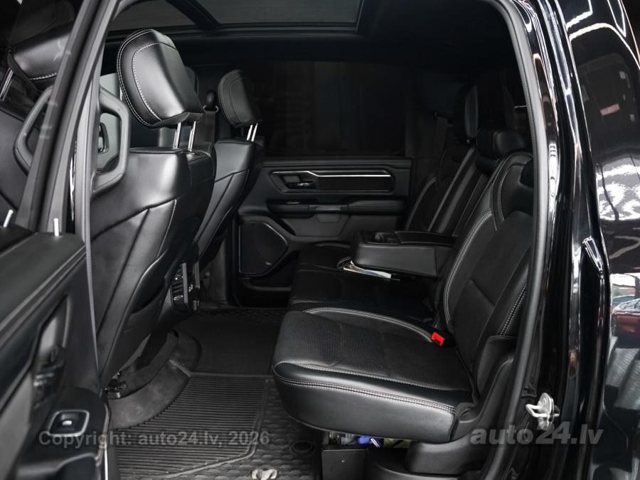 Melns Ram 1500 2024 Tallina, ar dzinēja tilpumu 5.70 L un nobraukumu 78 tūkst. km par 64900 €, foto 9 vietnē AUTOMOTO.COM.LV