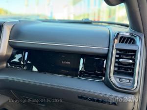 Melns Ram 1500 2026 Tallina, ar dzinēja tilpumu 5.70 L un nobraukumu 0 tūkst. km par 99900 €, foto 19 vietnē AUTOMOTO.COM.LV