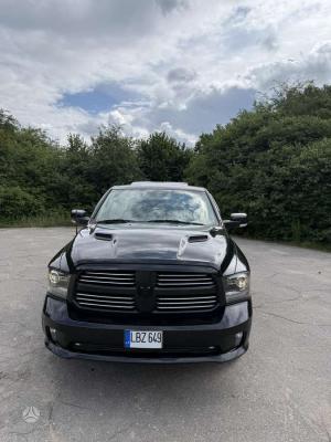 Black Ram 1500 2016 in Kaunas, with an engine capacity of 5.65 L and mileage of 198 thousand km for 18500 €, photo 1 on AUTOMOTO.COM.LV