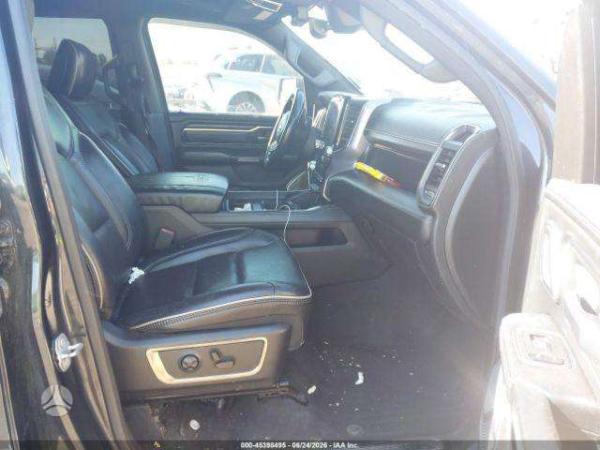Melns Ram 1500 2019 Kauņa, ar dzinēja tilpumu 5.70 L un nobraukumu 371 tūkst. km par 15500 €, foto 5 vietnē AUTOMOTO.COM.LV