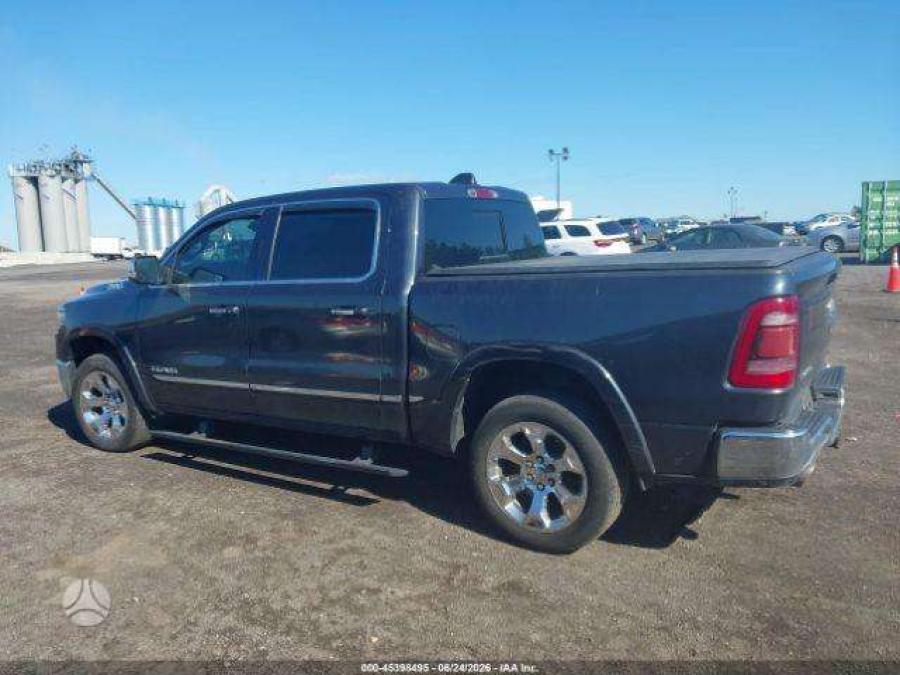 Melns Ram 1500 2019 Kauņa, ar dzinēja tilpumu 5.70 L un nobraukumu 371 tūkst. km par 15500 €, foto 14 vietnē AUTOMOTO.COM.LV