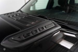 Black Ram 1500 2019 in Vilnius, with an engine capacity of 5.65 L and mileage of 28 thousand km for 44900 €, photo 12 on AUTOMOTO.COM.LV