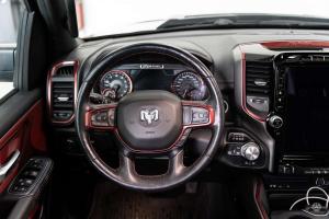Black Ram 1500 2019 in Vilnius, with an engine capacity of 5.65 L and mileage of 28 thousand km for 44900 €, photo 21 on AUTOMOTO.COM.LV