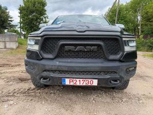 Melns Ram 1500 2020 Viļņa, ar dzinēja tilpumu 5.70 L un nobraukumu 32 tūkst. km par 33500 €, foto 4 vietnē AUTOMOTO.COM.LV