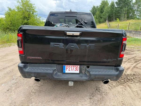 Melns Ram 1500 2020 Viļņa, ar dzinēja tilpumu 5.70 L un nobraukumu 32 tūkst. km par 33500 €, foto 5 vietnē AUTOMOTO.COM.LV