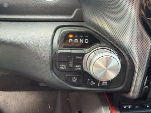 Melns Ram 1500 2020 Viļņa, ar dzinēja tilpumu 5.70 L un nobraukumu 32 tūkst. km par 33500 €, foto 14 vietnē AUTOMOTO.COM.LV