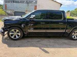 Melns Ram 1500 2020 Viļņa, ar dzinēja tilpumu 5.70 L un nobraukumu 60 tūkst. km par 19500 €, foto 4 vietnē AUTOMOTO.COM.LV