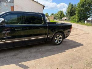 Melns Ram 1500 2020 Viļņa, ar dzinēja tilpumu 5.70 L un nobraukumu 60 tūkst. km par 19500 €, foto 5 vietnē AUTOMOTO.COM.LV