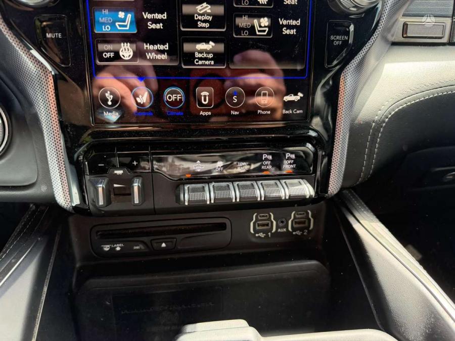 Melns Ram 1500 2020 Viļņa, ar dzinēja tilpumu 5.70 L un nobraukumu 60 tūkst. km par 19500 €, foto 8 vietnē AUTOMOTO.COM.LV