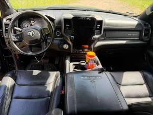 Melns Ram 1500 2020 Viļņa, ar dzinēja tilpumu 5.70 L un nobraukumu 60 tūkst. km par 19500 €, foto 10 vietnē AUTOMOTO.COM.LV