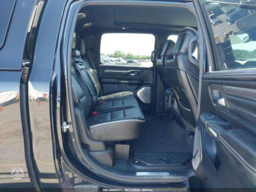 Black Ram 1500 2020 in Klaipeda, with an engine capacity of 3.00 L and mileage of 156 thousand km for 9700 €, photo 9 on AUTOMOTO.COM.LV