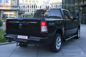 Melns Ram 1500 2020 Viļņa, ar dzinēja tilpumu 5.65 L un nobraukumu 173 tūkst. km par 25500 €, foto 7 vietnē AUTOMOTO.COM.LV
