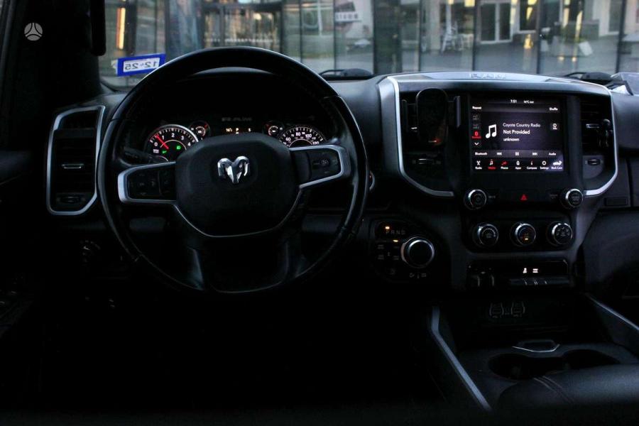 Melns Ram 1500 2020 Viļņa, ar dzinēja tilpumu 5.65 L un nobraukumu 173 tūkst. km par 25500 €, foto 12 vietnē AUTOMOTO.COM.LV