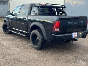 Melns Ram 1500 2021 Kretinga, ar dzinēja tilpumu 5.70 L un nobraukumu 57 tūkst. km par 34000 €, foto 6 vietnē AUTOMOTO.COM.LV