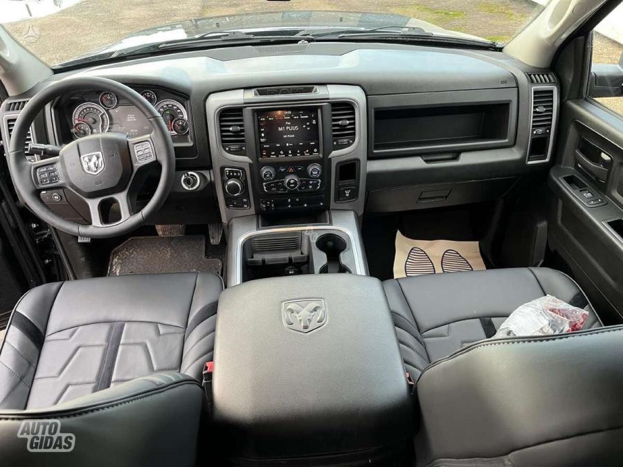 Melns Ram 1500 2021 Kretinga, ar dzinēja tilpumu 5.70 L un nobraukumu 57 tūkst. km par 34000 €, foto 12 vietnē AUTOMOTO.COM.LV