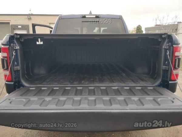 Blue Ram 1500 2022 in Tallinn, with an engine capacity of 3.00 L and mileage of 116 thousand km for 55900 €, photo 5 on AUTOMOTO.COM.LV