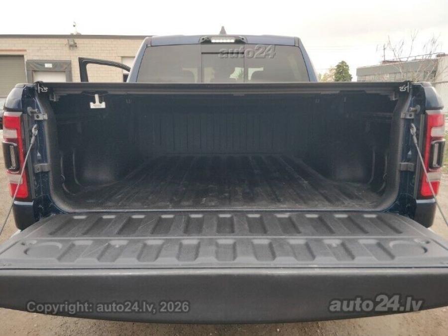 Синий Ram 1500 2022 в Таллин, объемом двигателя 3.00 л и пробегом 116 тыс. км за 55900 €, фото 6 на AUTOMOTO.COM.LV