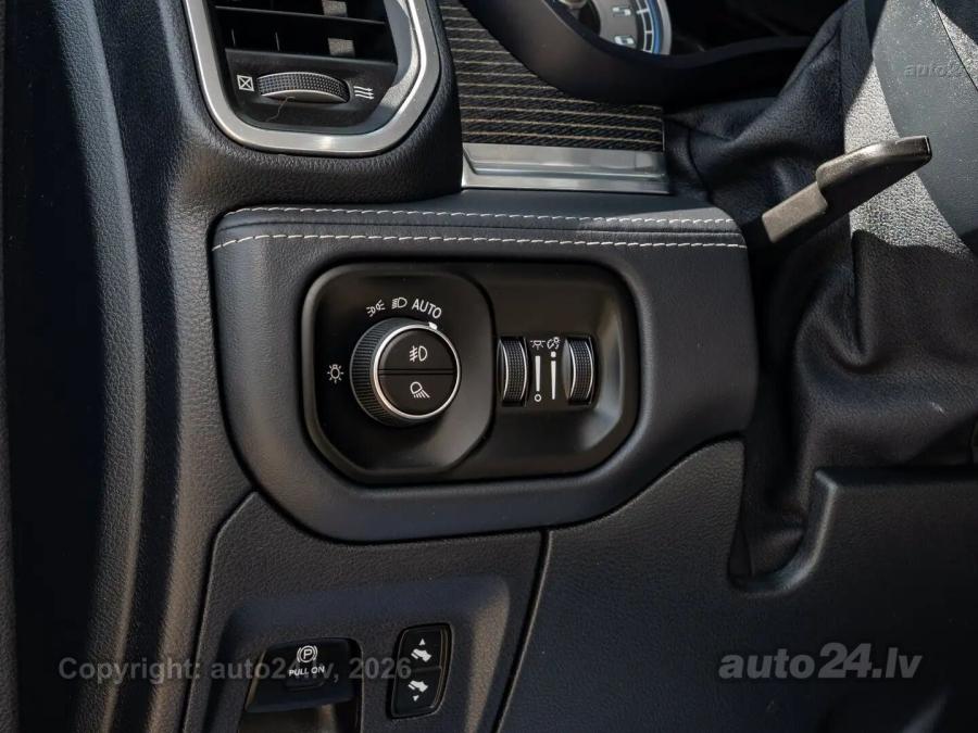 Ram 1500 2022 Tallina, ar dzinēja tilpumu 5.70 L un nobraukumu 71 tūkst. km par 59900 €, foto 22 vietnē AUTOMOTO.COM.LV