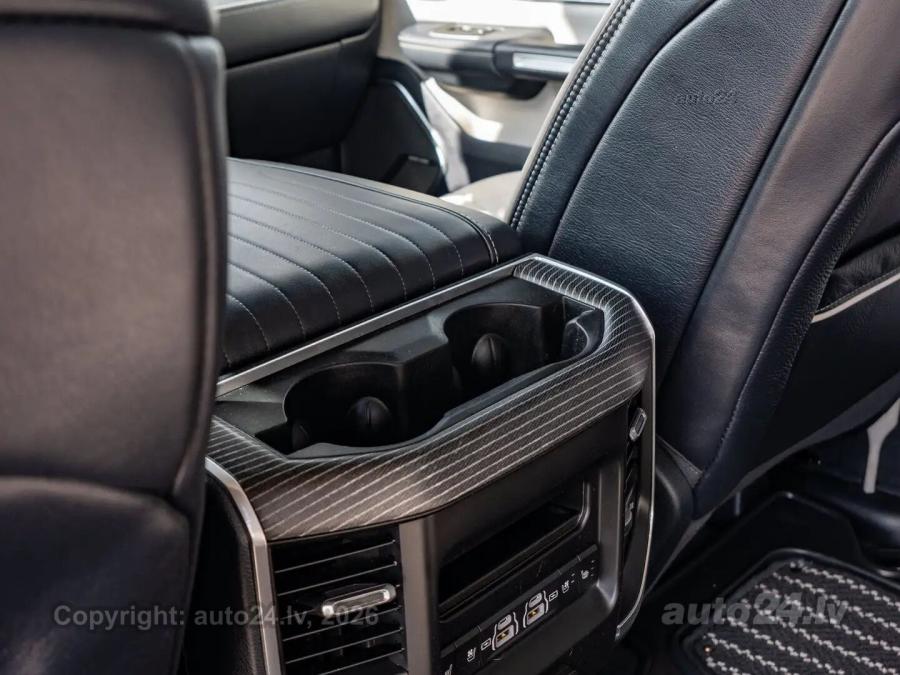 Ram 1500 2022 Tallina, ar dzinēja tilpumu 5.70 L un nobraukumu 71 tūkst. km par 59900 €, foto 23 vietnē AUTOMOTO.COM.LV