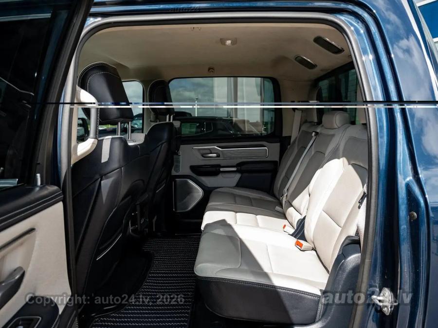 Ram 1500 2022 Tallina, ar dzinēja tilpumu 5.70 L un nobraukumu 71 tūkst. km par 59900 €, foto 24 vietnē AUTOMOTO.COM.LV