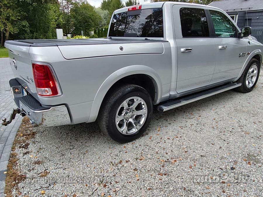 Pelēks Ram 1500 2019 Tallina, ar dzinēja tilpumu 5.70 L un nobraukumu 228 tūkst. km par 22000 €, foto 5 vietnē AUTOMOTO.COM.LV