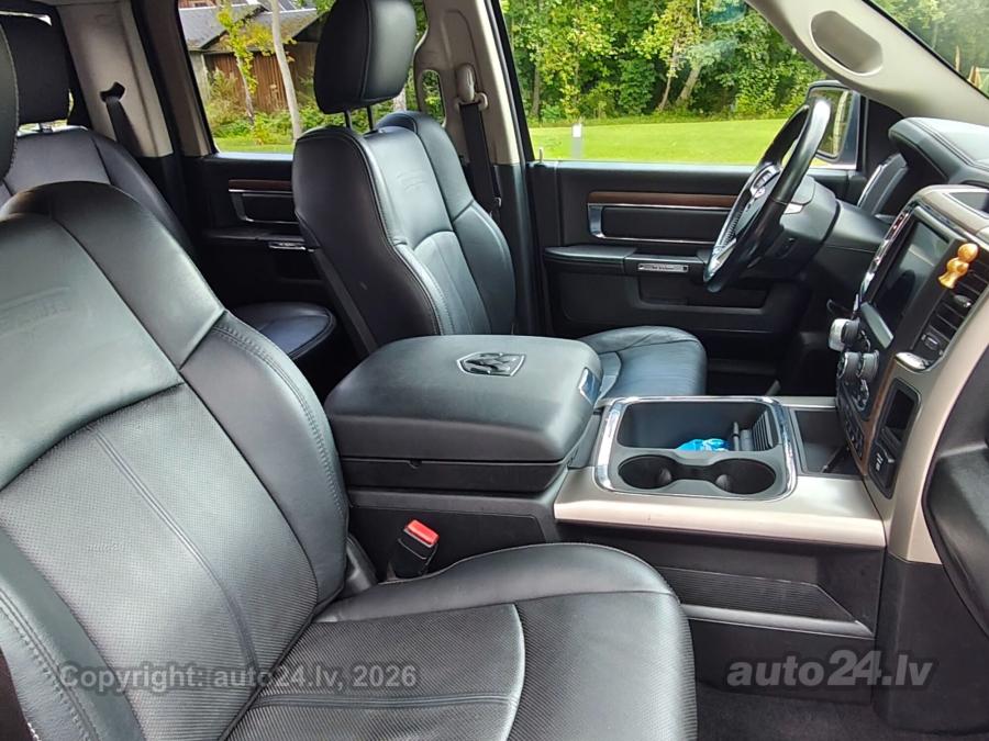 Pelēks Ram 1500 2019 Tallina, ar dzinēja tilpumu 5.70 L un nobraukumu 228 tūkst. km par 22000 €, foto 10 vietnē AUTOMOTO.COM.LV