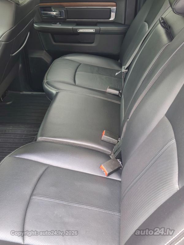 Pelēks Ram 1500 2019 Tallina, ar dzinēja tilpumu 5.70 L un nobraukumu 228 tūkst. km par 22000 €, foto 11 vietnē AUTOMOTO.COM.LV