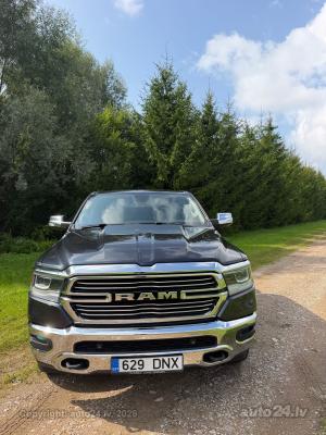Pelēks Ram 1500 2020 Tallina, ar dzinēja tilpumu 5.70 L un nobraukumu 205 tūkst. km par 45000 €, foto 4 vietnē AUTOMOTO.COM.LV