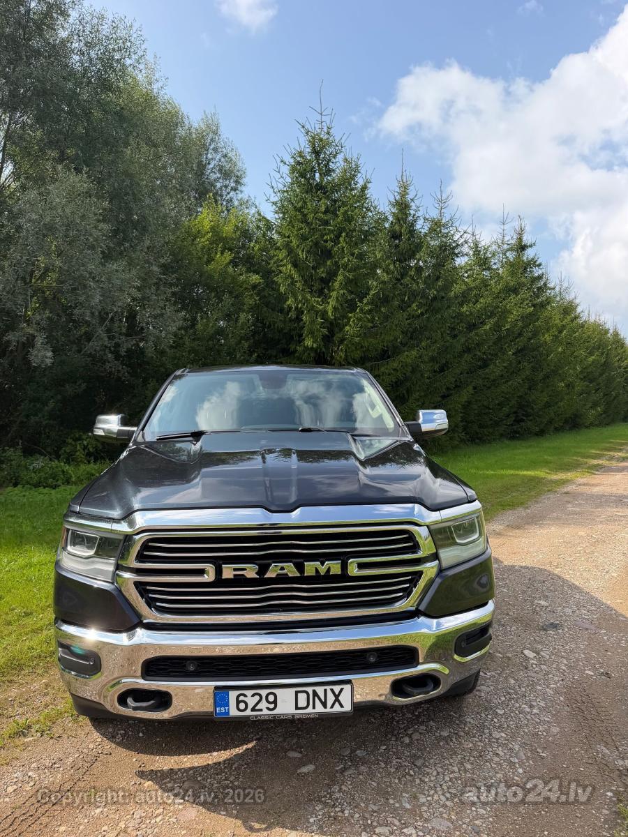 Pelēks Ram 1500 2020 Tallina, ar dzinēja tilpumu 5.70 L un nobraukumu 205 tūkst. km par 45000 €, foto 4 vietnē AUTOMOTO.COM.LV