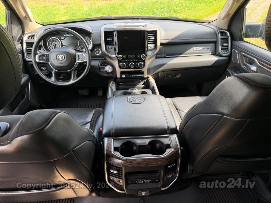 Pelēks Ram 1500 2020 Tallina, ar dzinēja tilpumu 5.70 L un nobraukumu 205 tūkst. km par 45000 €, foto 10 vietnē AUTOMOTO.COM.LV