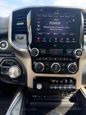 Pelēks Ram 1500 2020 Tallina, ar dzinēja tilpumu 5.70 L un nobraukumu 205 tūkst. km par 45000 €, foto 12 vietnē AUTOMOTO.COM.LV