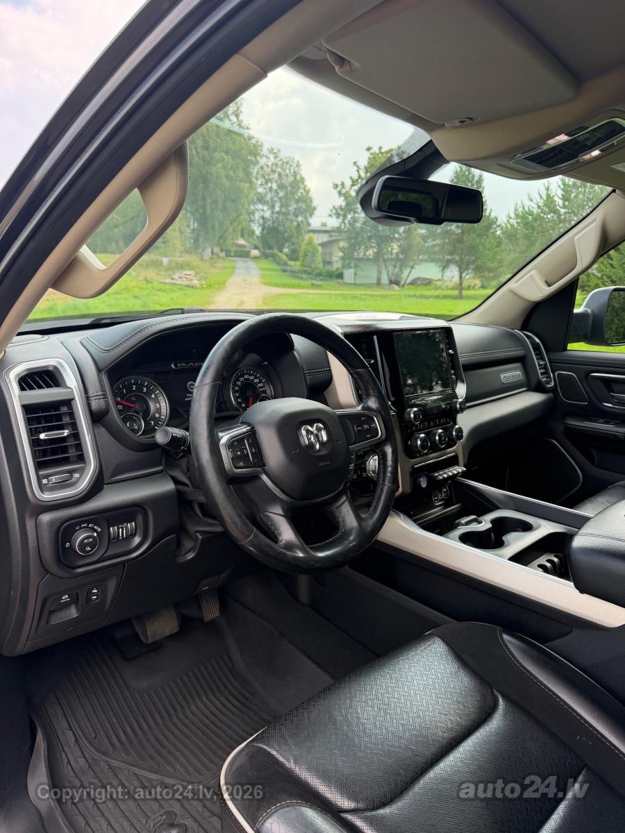 Pelēks Ram 1500 2020 Tallina, ar dzinēja tilpumu 5.70 L un nobraukumu 205 tūkst. km par 45000 €, foto 13 vietnē AUTOMOTO.COM.LV