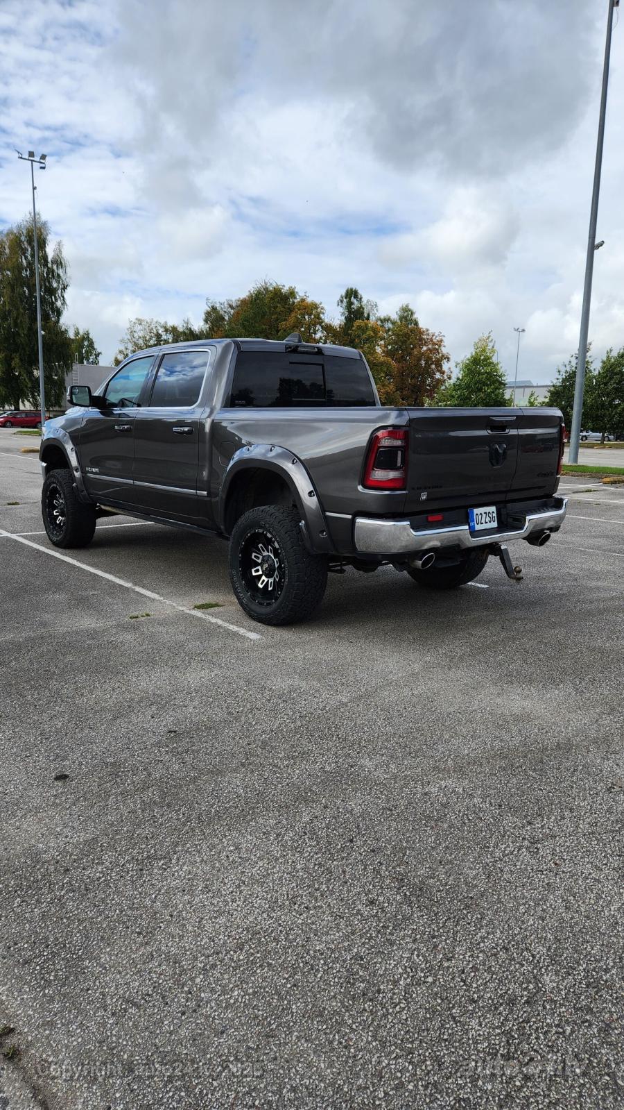 Grey Ram 1500 2021 in Tartu, with an engine capacity of 5.70 L and mileage of 86 thousand km for 53000 €, photo 4 on AUTOMOTO.COM.LV