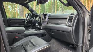 Grey Ram 1500 2021 in Tartu, with an engine capacity of 5.70 L and mileage of 86 thousand km for 53000 €, photo 6 on AUTOMOTO.COM.LV