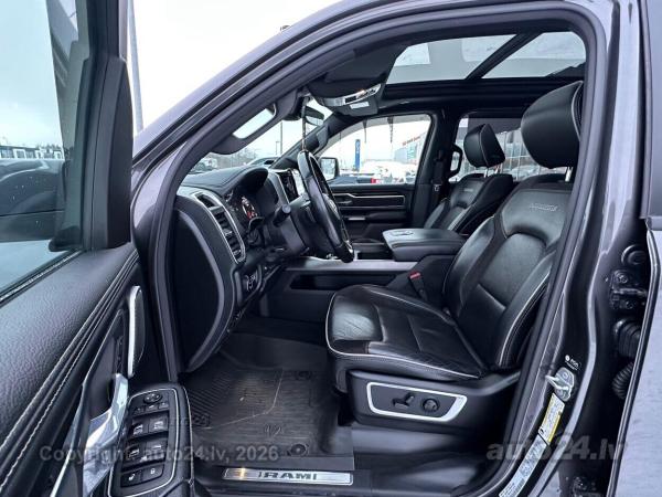 Pelēks Ram 1500 2023 Tallina, ar dzinēja tilpumu 5.70 L un nobraukumu 202 tūkst. km par 39990 €, foto 11 vietnē AUTOMOTO.COM.LV