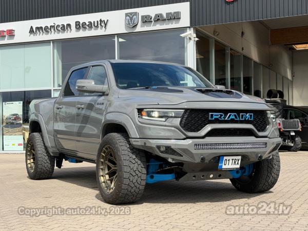 Pelēks Ram 1500 2023 Tallina, ar dzinēja tilpumu 6.20 L un nobraukumu 20 tūkst. km par 139900 €, foto 2 vietnē AUTOMOTO.COM.LV