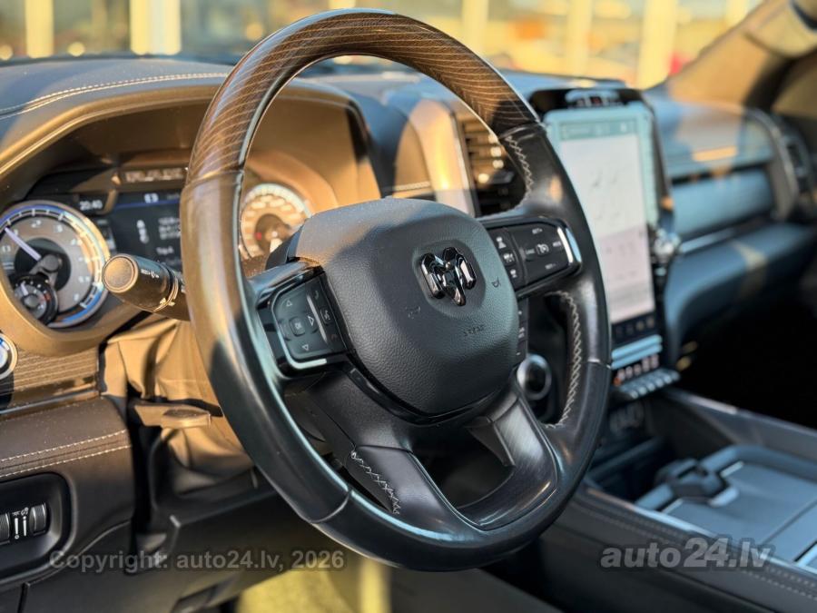Grey Ram 1500 2023 in Tallinn, with an engine capacity of 5.70 L and mileage of 19 thousand km for 79900 €, photo 26 on AUTOMOTO.COM.LV