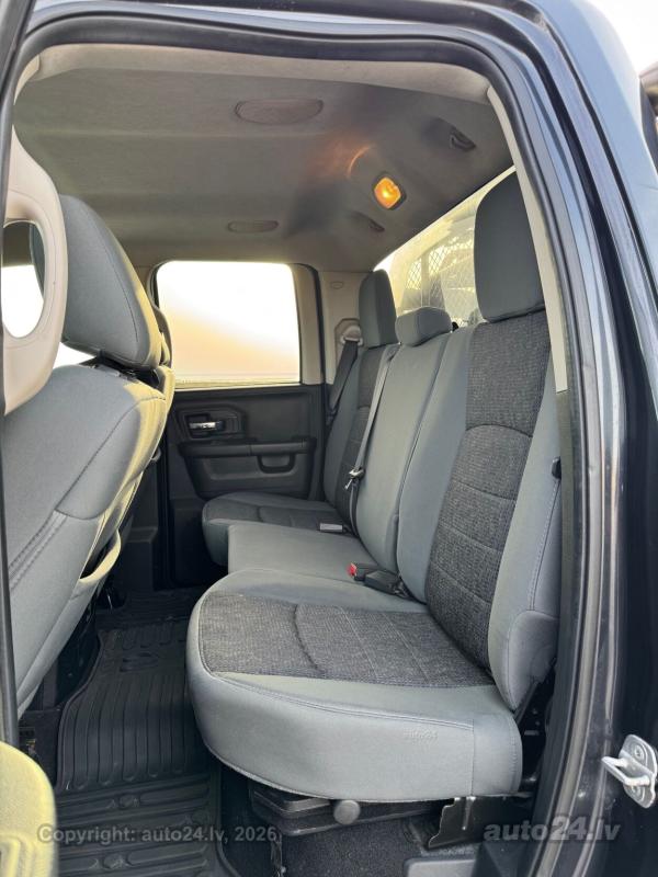 Pelēks Ram 1500 2013 Tallina, ar dzinēja tilpumu 5.70 L un nobraukumu 197 tūkst. km par 18000 €, foto 11 vietnē AUTOMOTO.COM.LV