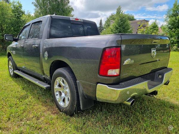 Grey Ram 1500 2016 in Siauliai, with an engine capacity of 5.70 L and mileage of 330 thousand km for 17700 €, photo 6 on AUTOMOTO.COM.LV