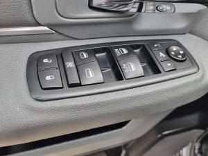Серый Ram 1500 2016 в Шяуляй, объемом двигателя 5.70 л и пробегом 330 тыс. км за 17700 €, фото 18 на AUTOMOTO.COM.LV