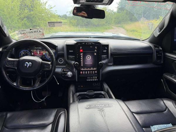 Pelēks Ram 1500 2020 Viļņa, ar dzinēja tilpumu 5.70 L un nobraukumu 66 tūkst. km par 18700 €, foto 3 vietnē AUTOMOTO.COM.LV