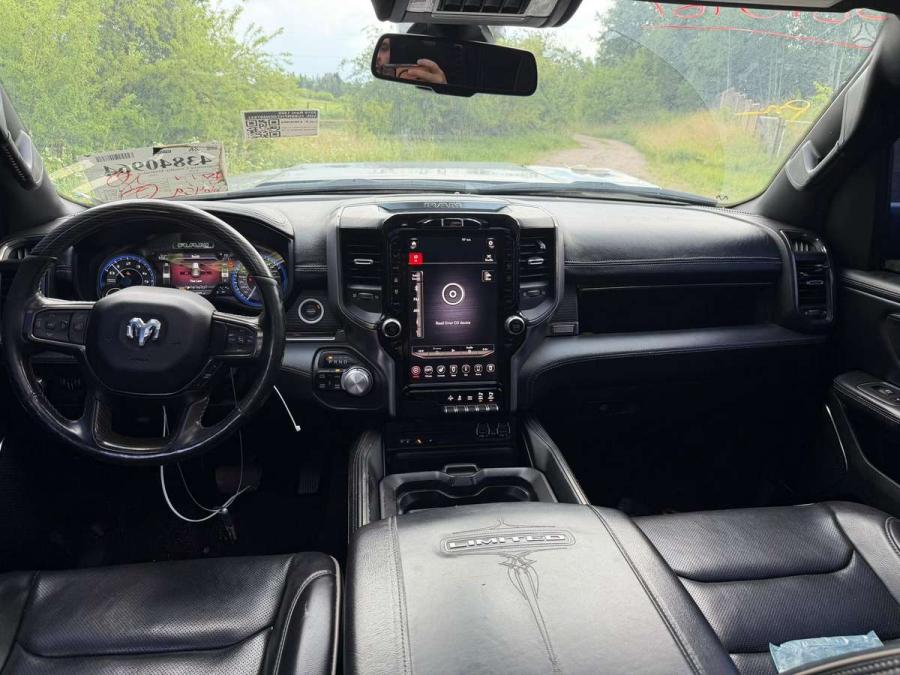 Pelēks Ram 1500 2020 Viļņa, ar dzinēja tilpumu 5.70 L un nobraukumu 66 tūkst. km par 18700 €, foto 4 vietnē AUTOMOTO.COM.LV