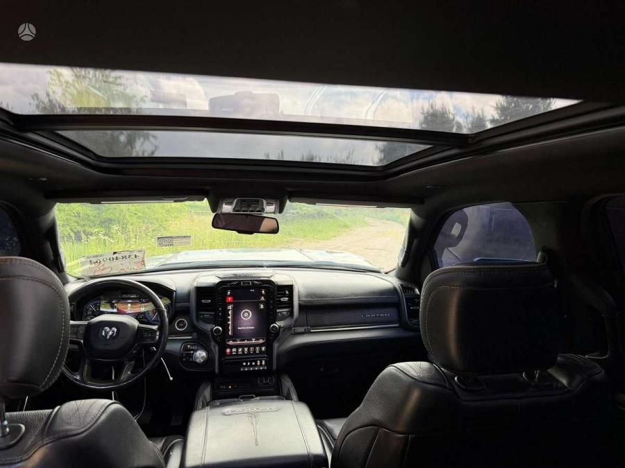 Pelēks Ram 1500 2020 Viļņa, ar dzinēja tilpumu 5.70 L un nobraukumu 66 tūkst. km par 18700 €, foto 10 vietnē AUTOMOTO.COM.LV