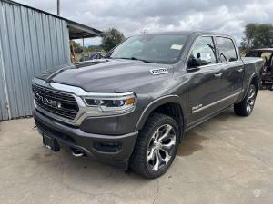Grey Ram 1500 2020 in Siauliai, with an engine capacity of 3.60 L and mileage of 300 thousand km for 22000 €, photo  on AUTOMOTO.COM.LV