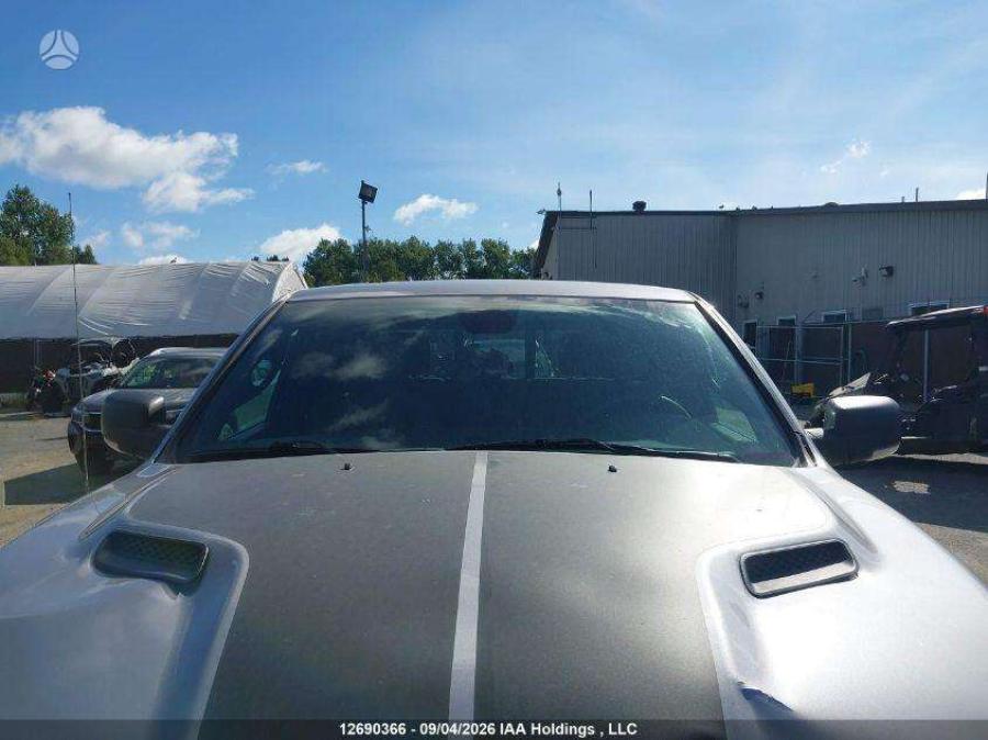 Grey Ram 1500 2021 in Klaipeda, with an engine capacity of 5.65 L and mileage of 223 thousand km for 11362 €, photo 17 on AUTOMOTO.COM.LV