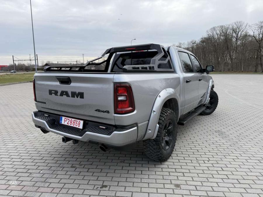 Grey Ram 1500 2025 in Plunge, with an engine capacity of 3.00 L and mileage of 19 thousand km for 52030 €, photo 4 on AUTOMOTO.COM.LV