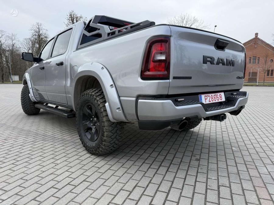 Grey Ram 1500 2025 in Plunge, with an engine capacity of 3.00 L and mileage of 19 thousand km for 52030 €, photo 6 on AUTOMOTO.COM.LV