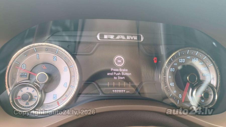 Sarkans Ram 1500 2020 Tallina, ar dzinēja tilpumu 3.00 L un nobraukumu 103 tūkst. km par 53900 €, foto 11 vietnē AUTOMOTO.COM.LV
